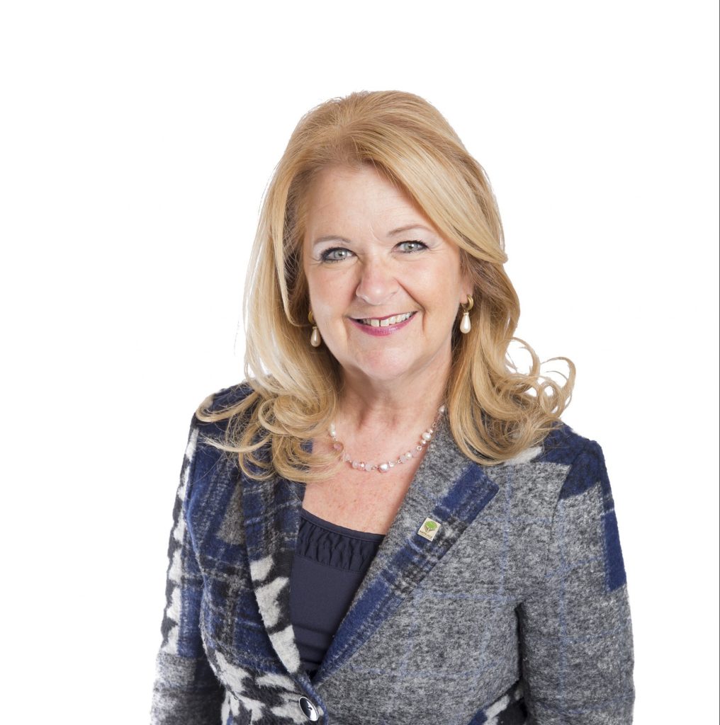 Suzanne Roy au même événement que Sylvie Parent - Les Versants