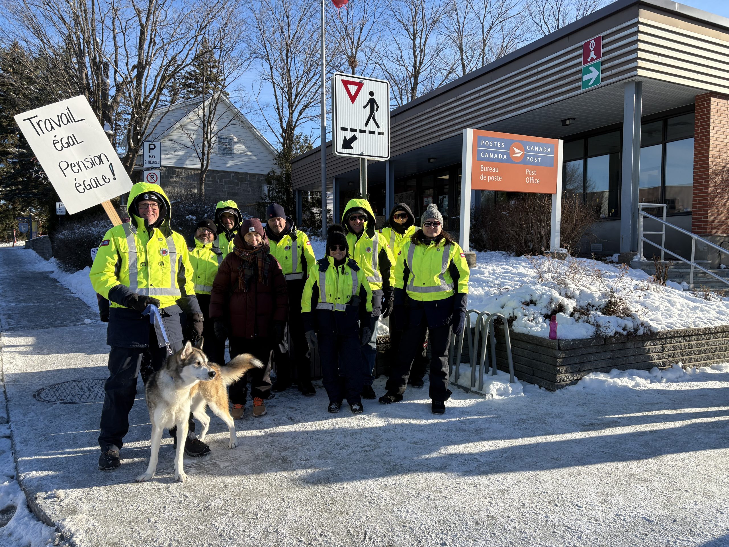 Montérégie : Postes Canada reprend le collier demain - Les Versants